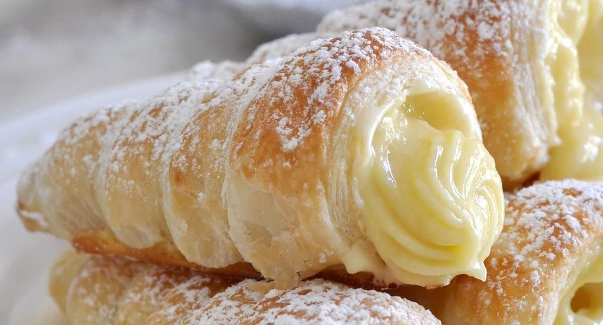Cómo hacer cuernos de hojaldre con crema italiana - Amor AmorAmor Amor